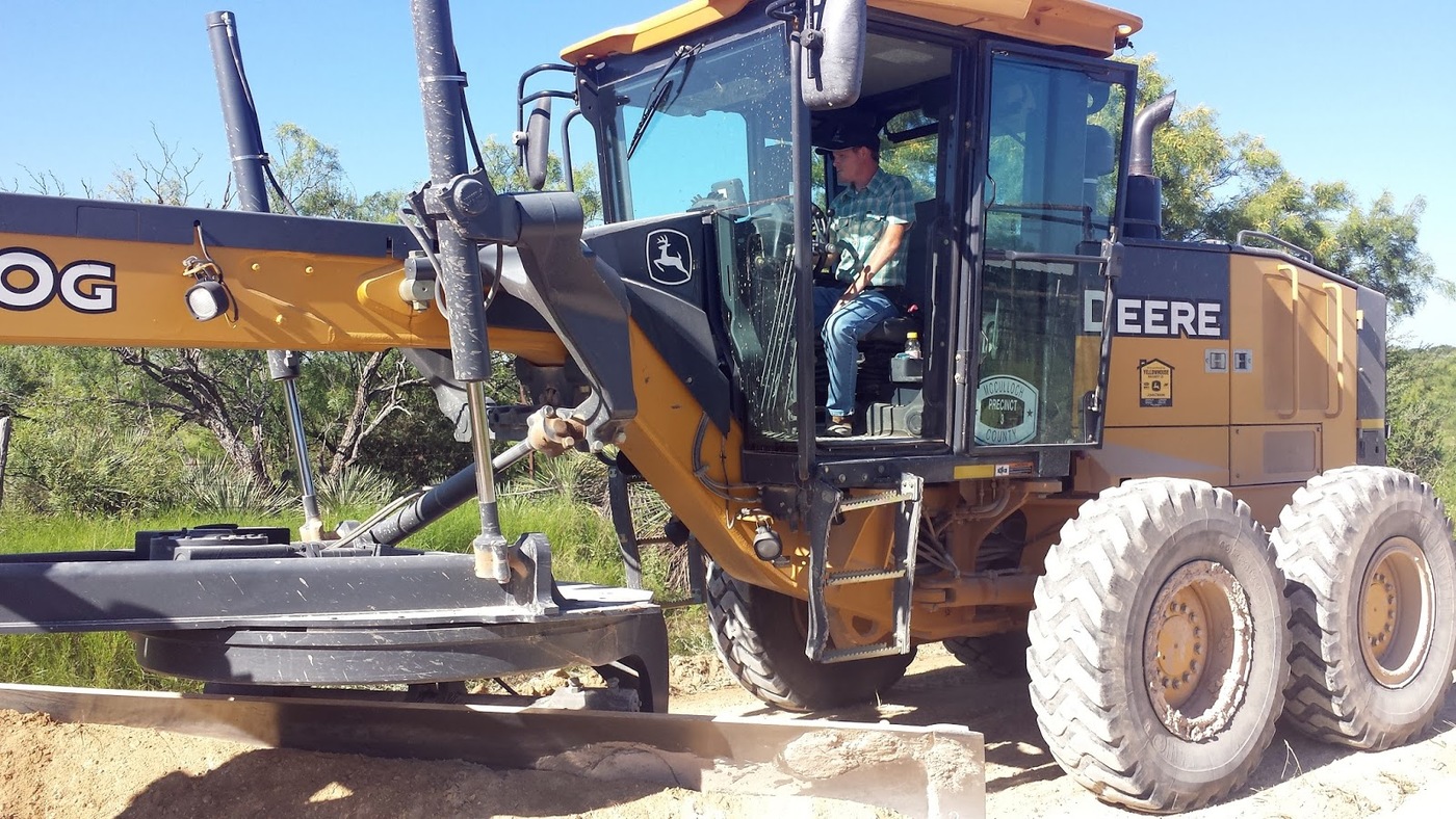 Becoming a Motorgrader Operator | Heavy Iron Jobs